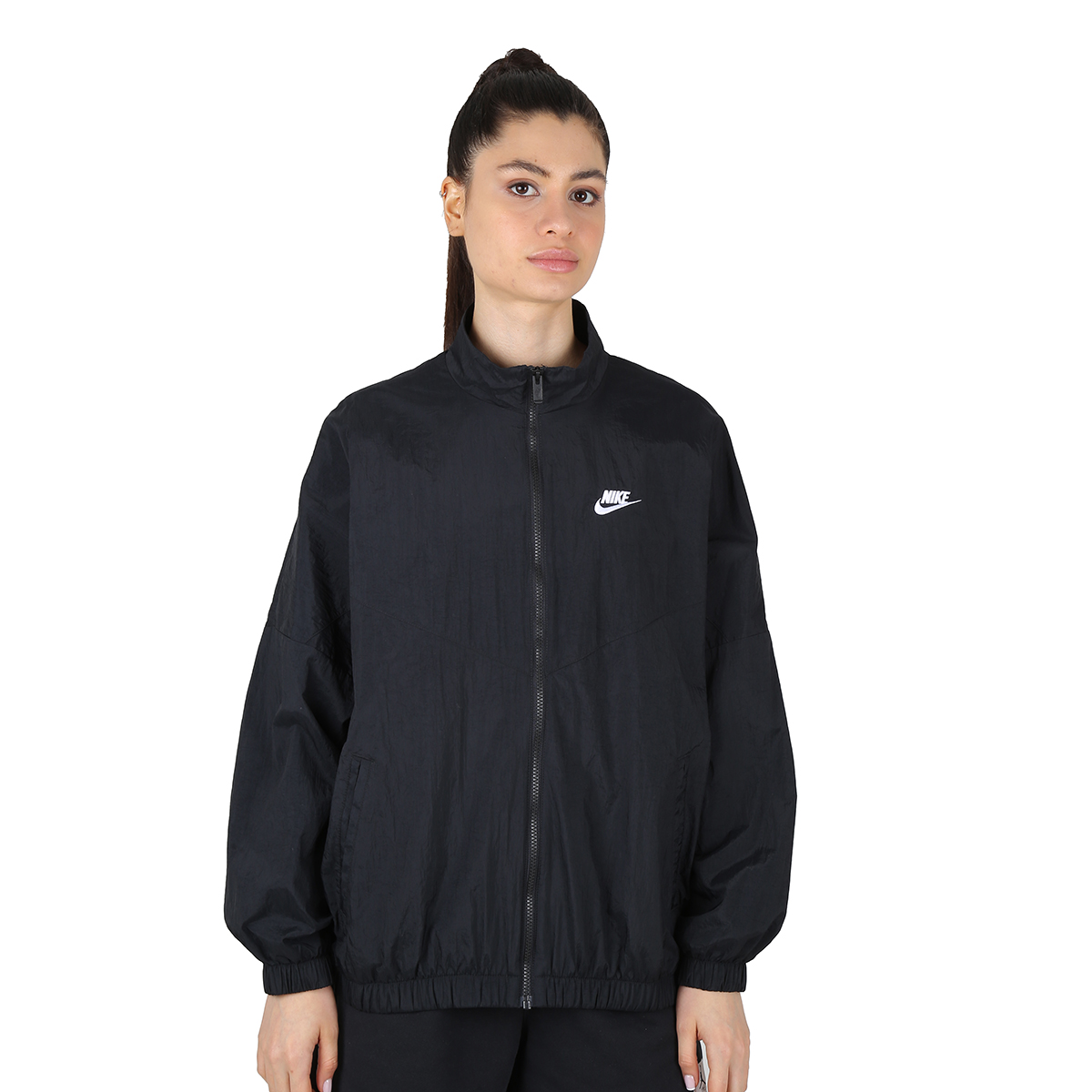 Campera Urbana Nike Sportswear Essential Windrunner Mujer | Dexter