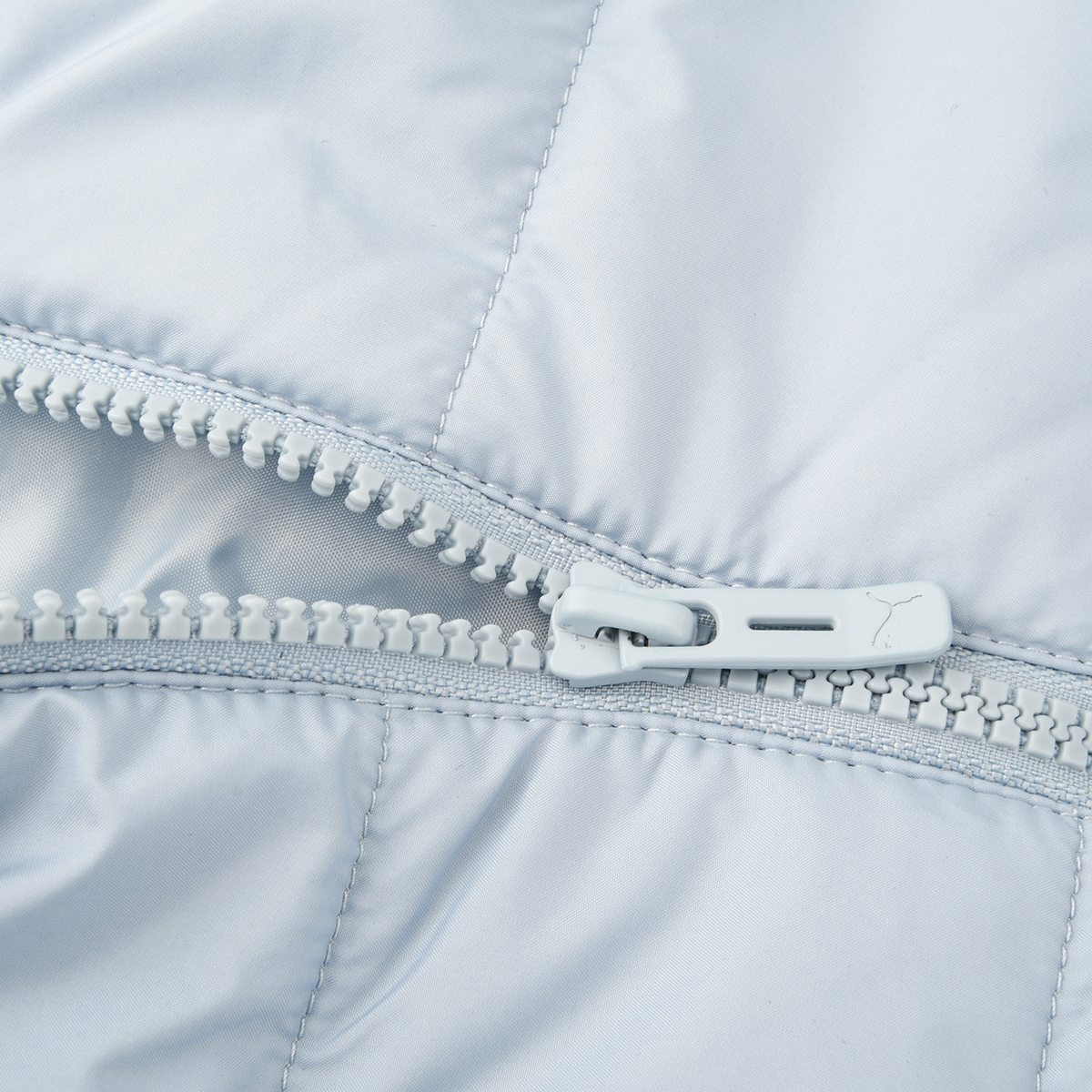 Campera Urbana Puma Essentials Mujer | Dexter