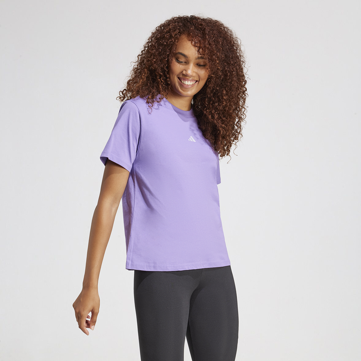 Remera adidas Essentials Small Logo Mujer | Dexter
